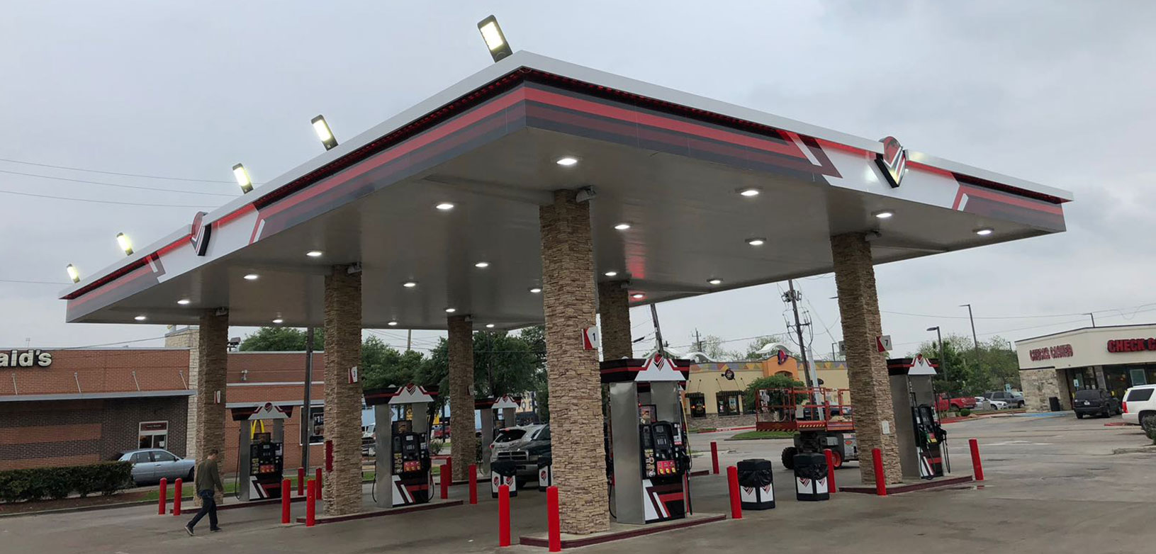 Branding – Fuel Canopy